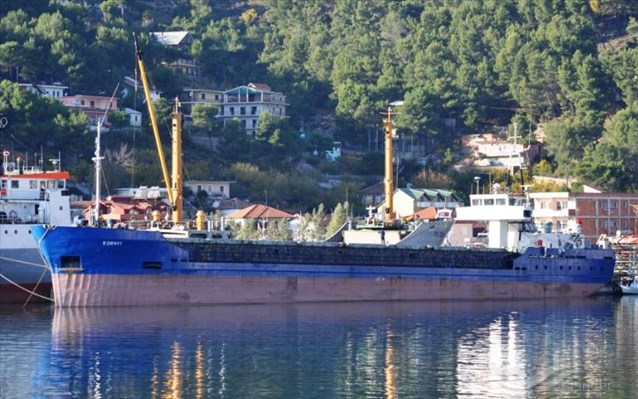 Αποκολλήθηκε μετά από προσάραξη το φορτηγό πλοίο «Koravi» - Magnesia News