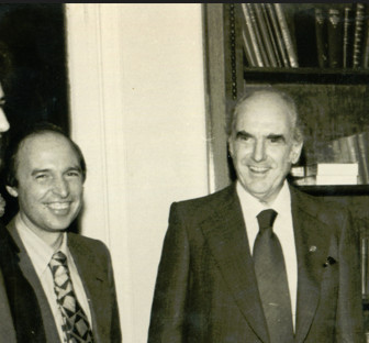 Ο Σημίτης εκλέγεται σαν σήμερα 27 χρόνια πριν διάδοχος του Ανδρέα: Η ...