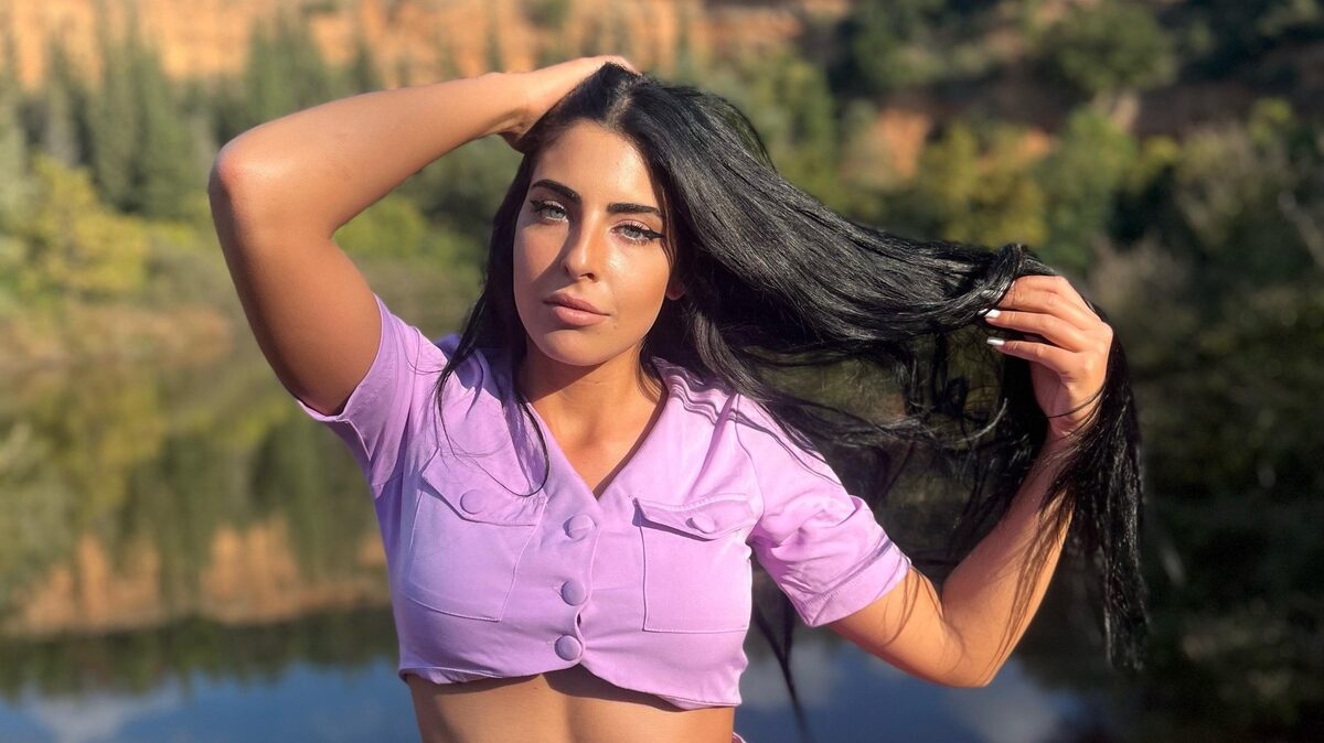 Αυτή είναι η καλλονή κόρη του Παύλου Πολάκη - Magnesia News