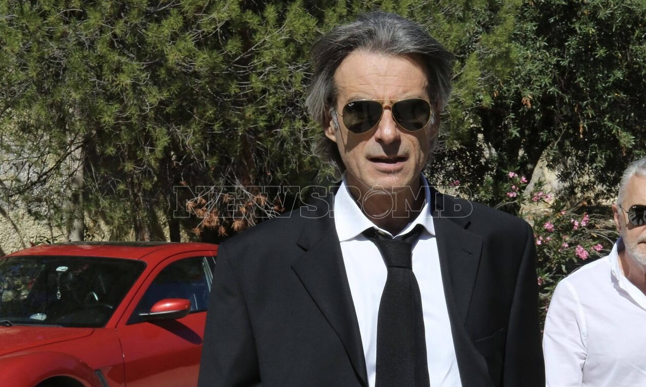 Συγκινημένος στο τελευταίο πάρτι ο πρώην σύντροφoς της Μαίρης ...