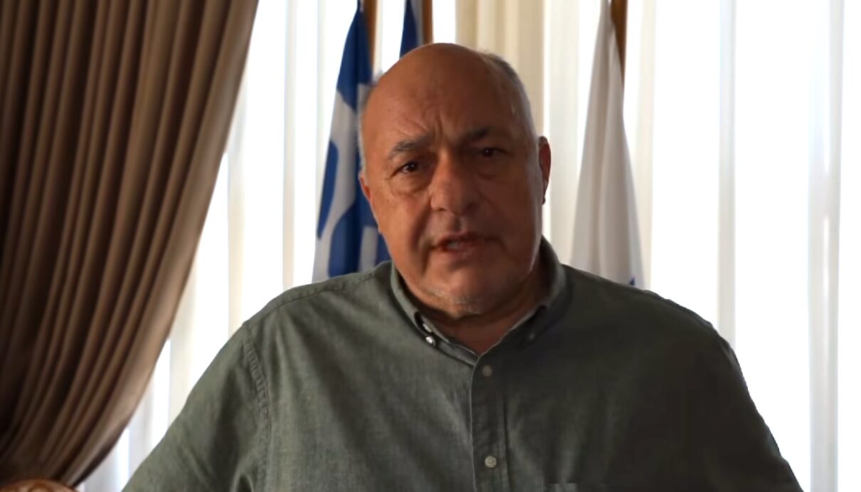 Παραλήρημα Μπέου για το μεταναστευτικό: «Αν δεν μπορείτε, παραιτηθείτε. Γίνετε Έλληνες ...